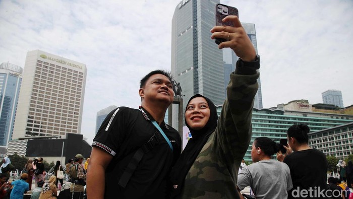 Asyiknya Menikmati Akhir Pekan Bersama Keluarga di CFD Jakarta