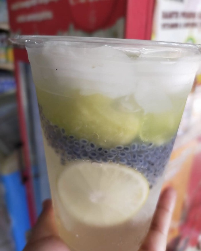 Slurrp! Segarnya 20 Es Kuwut Rp 5.000an Ada di Sini