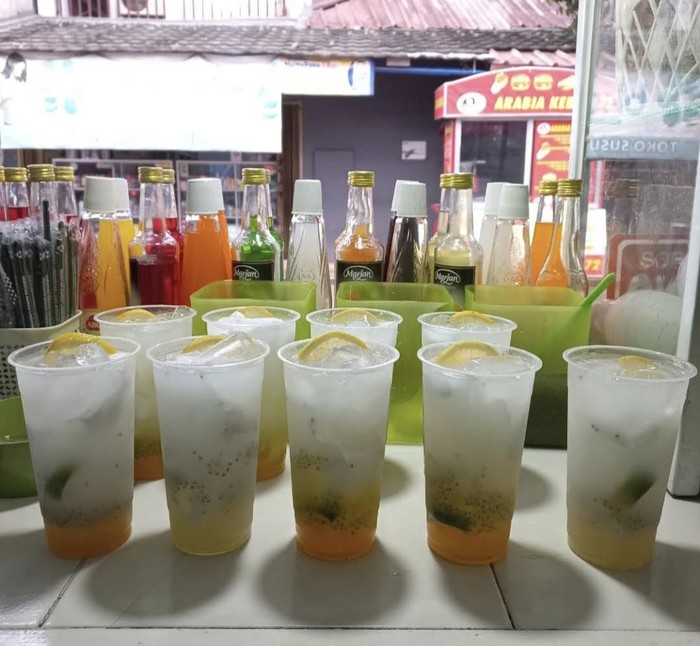 Slurrp! Segarnya 20 Es Kuwut Rp 5.000an Ada di Sini