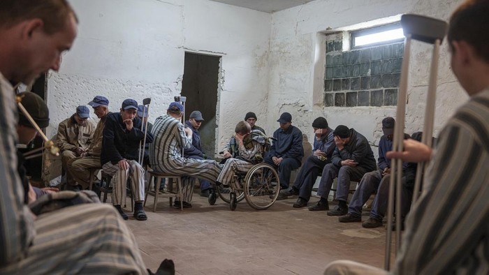 Mengintip Aktivitas Tawanan Perang di Penjara Ukraina