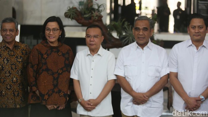 Penjelasan Dasco soal Anggota Gugus Tugas Sinkronisasi Prabowo-Gibran Penjelasan Dasco soal Anggota Gugus Tugas Sinkronisasi Prabowo-Gibran