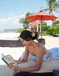 8 Potret Anya Geraldine Liburan di Bali, Tampil Menawan Pamer Kulit Tan