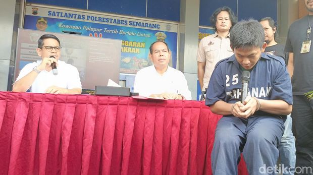 Calon Dokter Semarang Ngaku Tak Berniat Jual Fortuner Teman yang Dicolong Calon Dokter Semarang Ngaku Tak Berniat Jual Fortuner Teman yang Dicolong