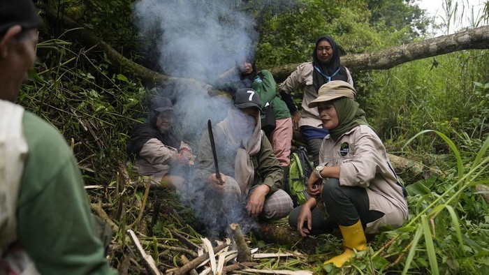 Wanita-wanita Tangguh Penjaga Hutan Aceh