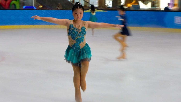 Ratusan Atlet Ramaikan Indonesia Ice Skating Open 2024