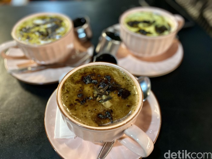 Creamy Berempah STMJ Bakar dengan Rasa Kopi dan Cokelat