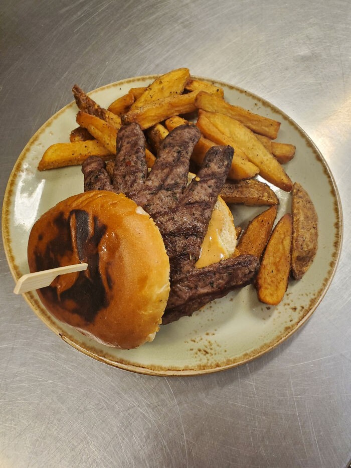 10 Rahasia Dapur Restoran yang Diungkapkan Para Chef dan Pelayan