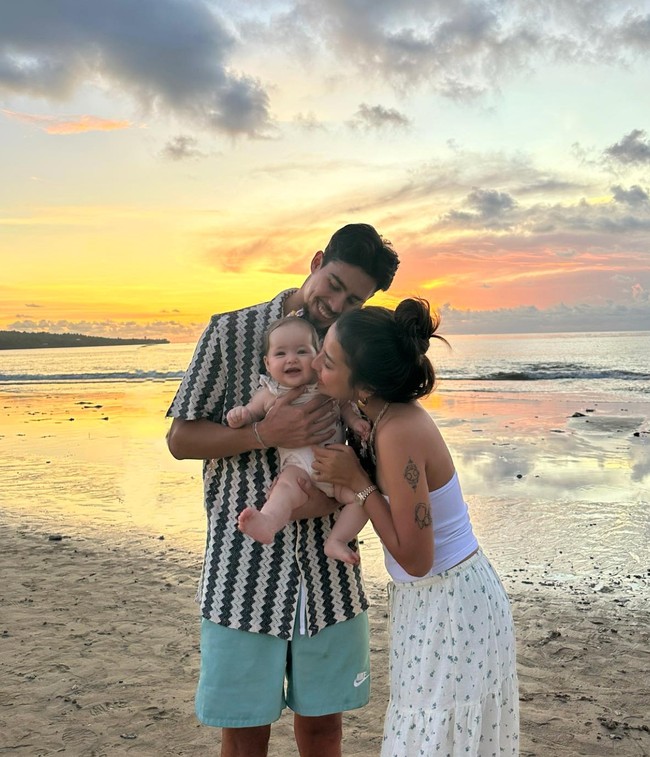 8 Foto Jennifer Coppen, Minta Maaf Usai Repost Foto Anak yang Disebut Tobrut