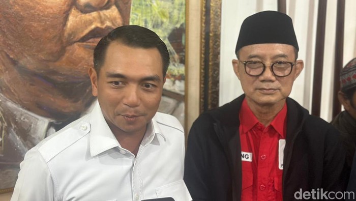 Membaca Peluang PDIP Bentuk Poros Baru Lawan Khofifah di Pilgub Jatim 2024 Membaca Peluang PDIP Bentuk Poros Baru Lawan Khofifah di Pilgub Jatim 2024