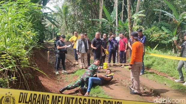 Aksi di Luar Nalar Suami Pemutilasi Istri Terungkap di Rekonstruksi Aksi di Luar Nalar Suami Pemutilasi Istri Terungkap di Rekonstruksi