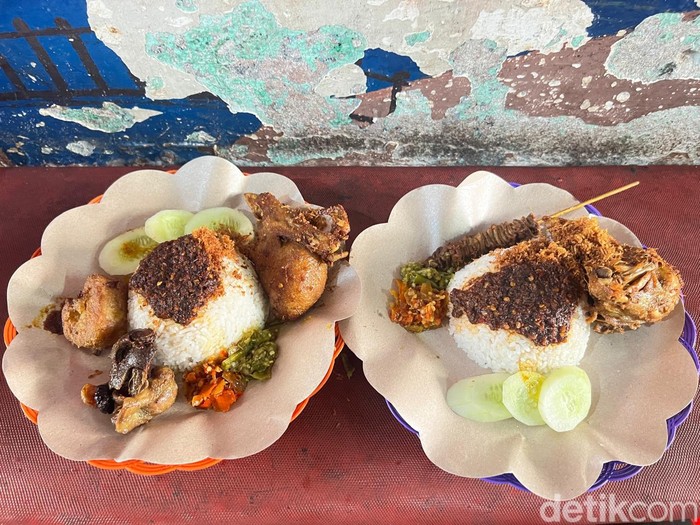 Ayam dan Bebek Goreng Bumbu Bali Sedap di Warung dalam Gang