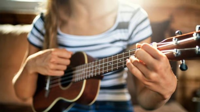 10 Kunci Dasar Ukulele Senar 3: Dari Kunci C hingga B Minor 10 Kunci Dasar Ukulele Senar 3: Dari Kunci C hingga B Minor