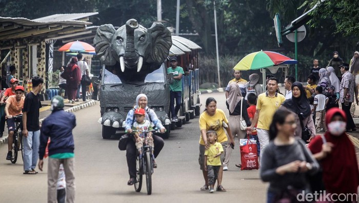 Cuti Bersama Idul Adha, Pengunjung Kebun Binatang Ragunan Melonjak