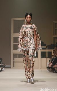 Foto: Koleksi Terbaru Biyan Spring/Summer 2025, Terinspirasi Keindahan ...