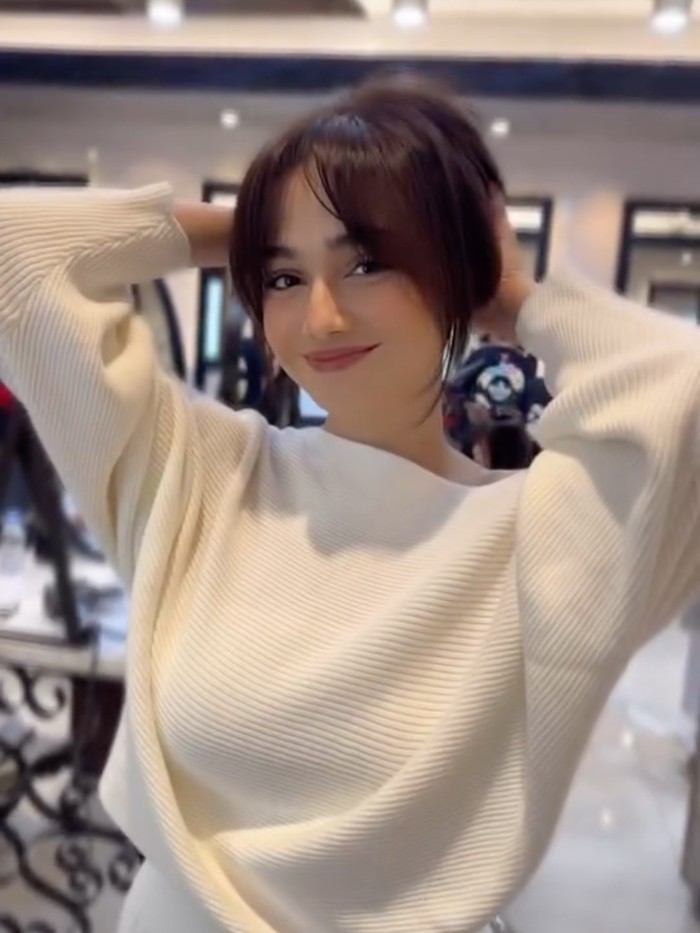 Syifa Hadju Makin Cantik dengan Rambut Baru Usai Putus dari Rizky Nazar Syifa Hadju Makin Cantik dengan Rambut Baru Usai Putus dari Rizky Nazar