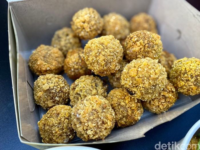 Bukan Donat, Ini Bomboloni Pisang yang Manis dan Renyah