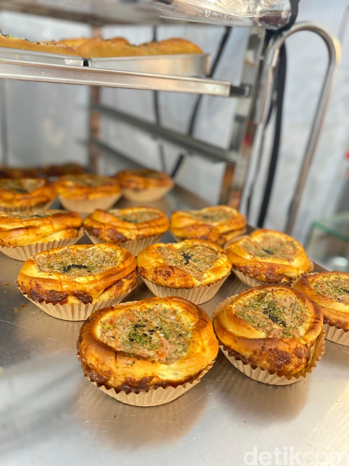 Roti Abon Tuna yang Gurih Nagih Buat Oleh-oleh dari Jakarta