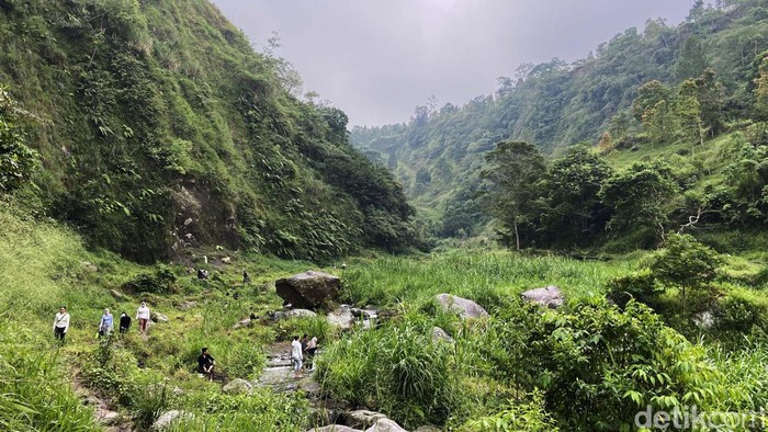 Pesona Jembatan Plunyon Kalikuning di Lereng Merapi