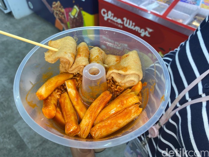 Minimarket Jepang Ini Punya Menu Baru yang Viral Lho!
