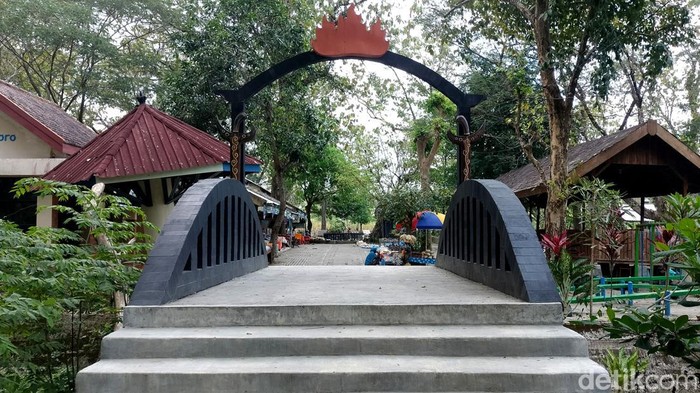 Melihat Lebih Dekat Wisata Kayangan Api Bojonegoro