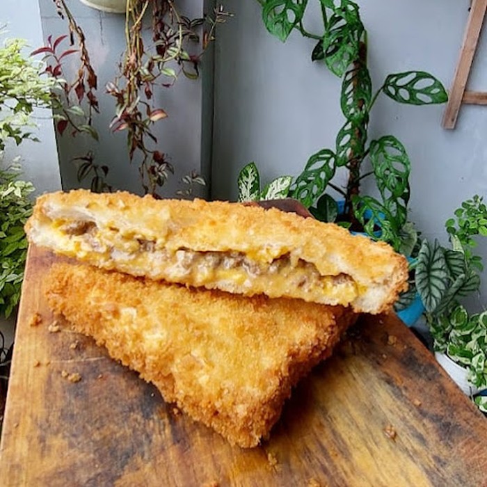 Renyah Enak! 20 Roti Goreng Rp 3.000-an Ada di Sini