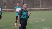 Pimpin Latihan Perdana PSS, Wagner Lopes 'PDKT' ke Pemain