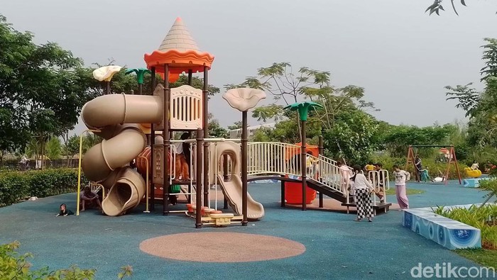 Taman Sungai Kendal, Primadona Wisata Gratis Warga Rorotan