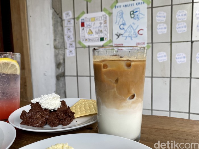 Ini Cheesecake yang Lagi Viral Diantre Banyak Orang di Blok M