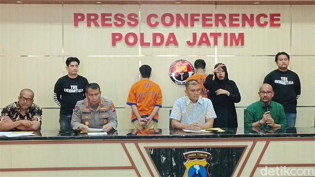 2 Penjambret di Surabaya yang Tewaskan Mahasiswa UINSA Dibekuk 2 Penjambret di Surabaya yang Tewaskan Mahasiswa UINSA Dibekuk