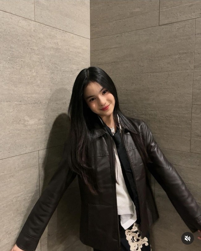 8 Foto Cantiknya Jazzlyn Trisha, Anggota Termuda JKT48 yang Baru Lulus SD