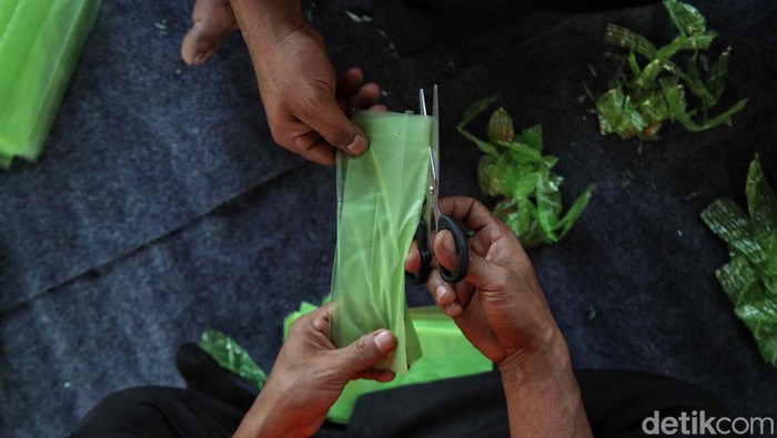 Wow! Karya Seni Ciamik Ini Dibuat dari Limbah Plastik