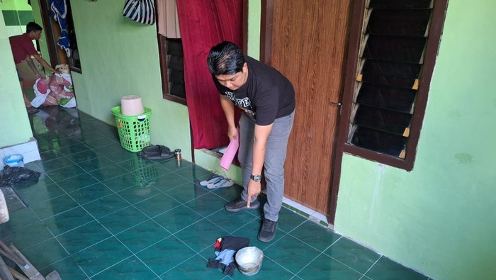Keji! Suami di Kediri Siram Air Keras Istri dan Balitanya Keji! Suami di Kediri Siram Air Keras Istri dan Balitanya