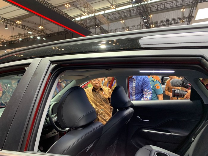 Wapres Ma'ruf Amin Jajal Kona Electric yang 'Indonesia Banget' di GIIAS ... Wapres Ma'ruf Amin Jajal Kona Electric yang 'Indonesia Banget' di GIIAS ...