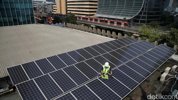 RI Kejar Target Bauran Energi Baru Terbarukan RI Kejar Target Bauran Energi Baru Terbarukan