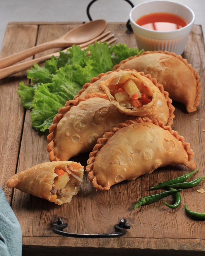 20 Pastel Gurih Renyah Harganya Rp 4 Ribuan!