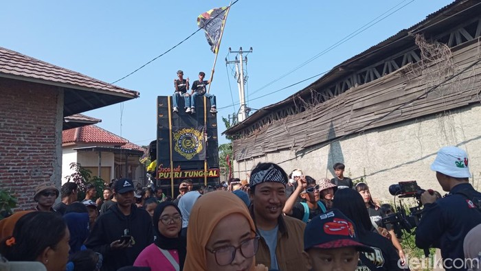 Menengok Kemeriahan Tradisi Nadran di Desa Citemu Cirebon