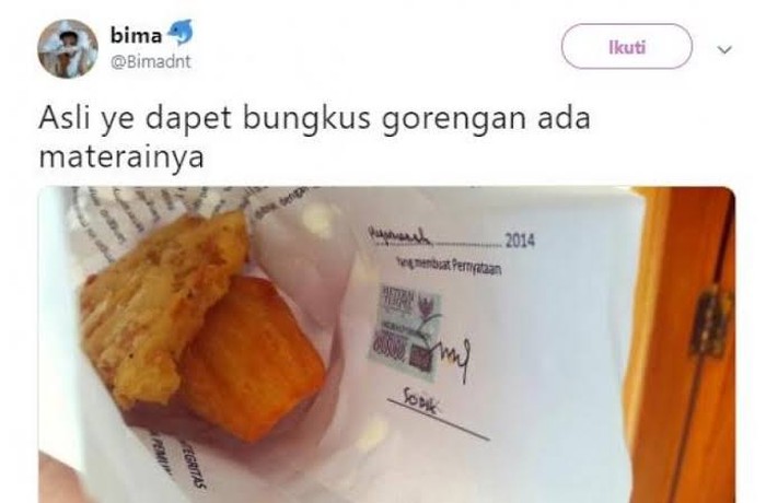 10 Bungkus Gorengan Ini Pakai Kertas Akta Nikah hingga Ijazah Orang!