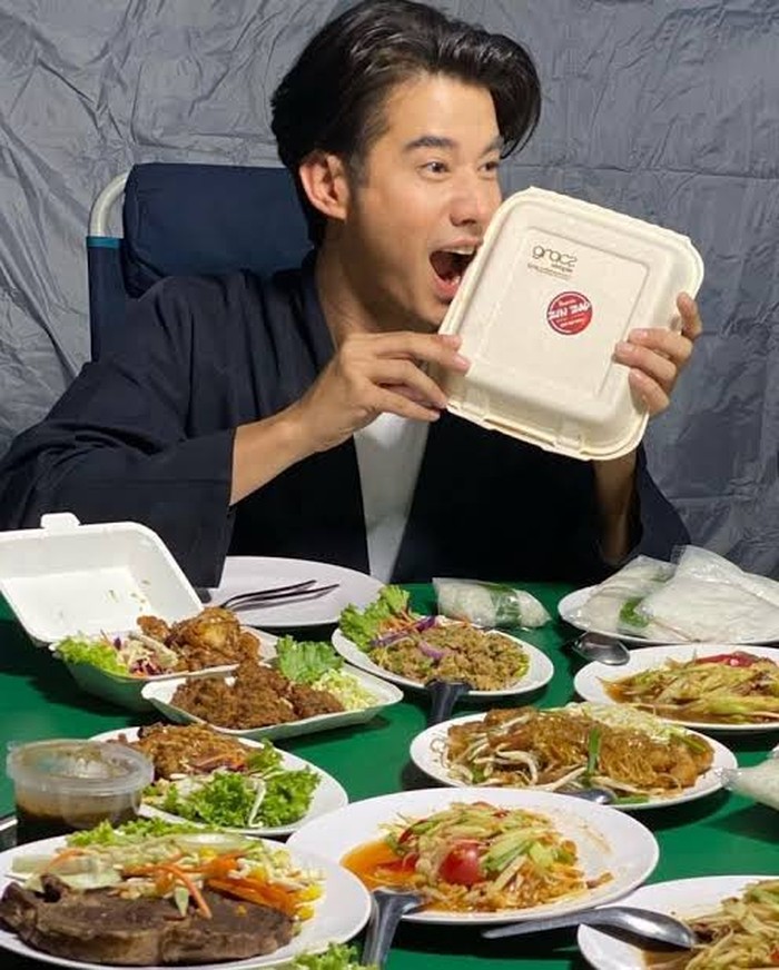 Awet Muda! Ini Mario Maurer, Aktor Thailand yang Doyan Ngopi