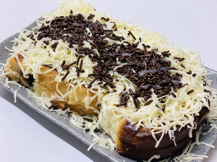 Manis Creamy! 20 Pancong Lumer dengan Aneka Topping
