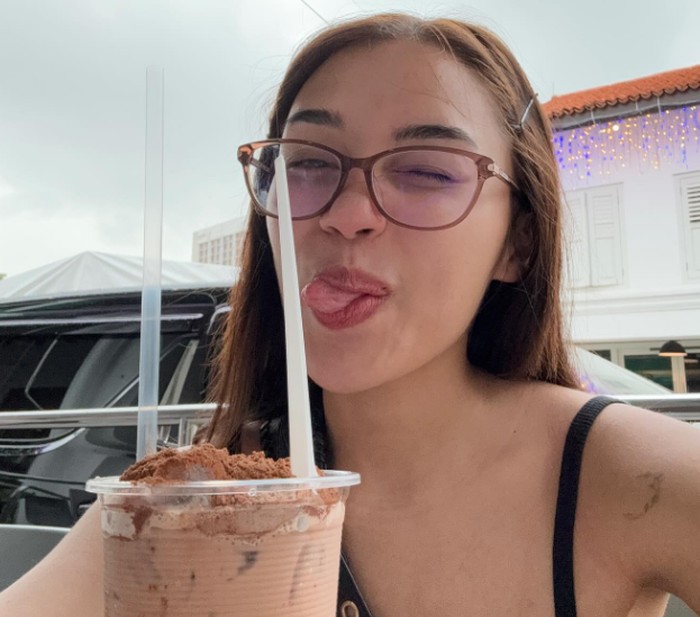 Lula Lahfah Makan di Restoran Salt Bae hingga Kulineran di Jepang