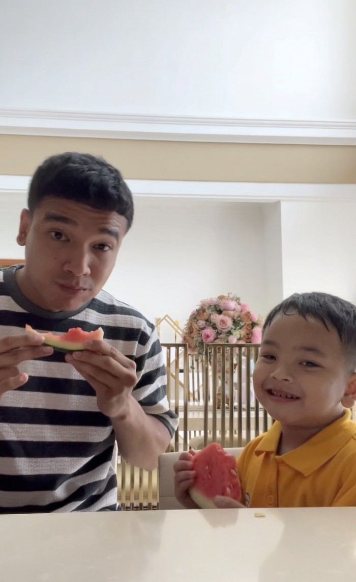 Fadly Faisal Jajan Es Krim hingga Makan Bareng Puan Maharani