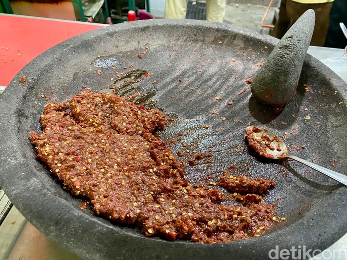 Di Cipete Ada Gongso Jeroan dan Koyor Sapi Semarangan yang Lezat
