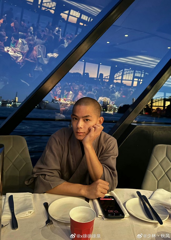 8 Foto Biksu Shaolin Tertampan yang Meninggal Tragis di Usia 21 Tahun