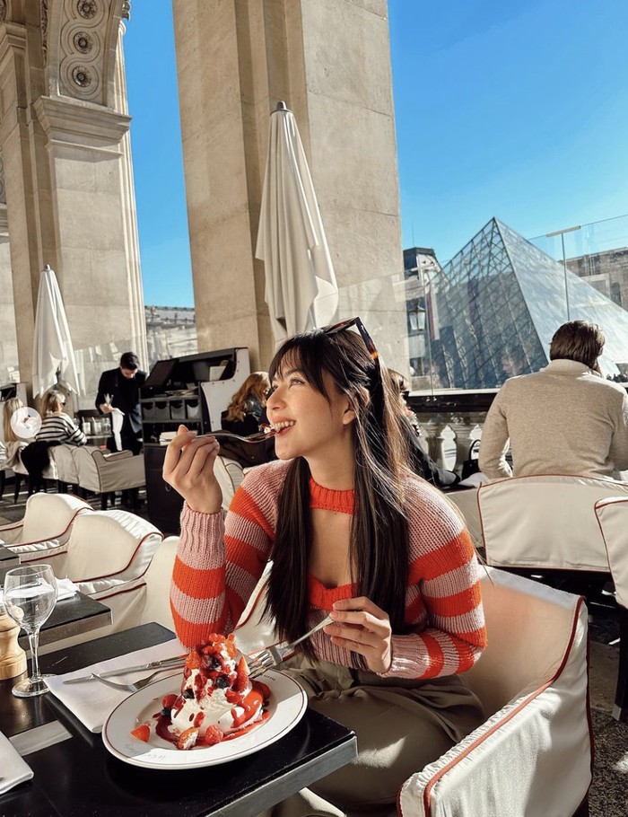 Jessica Mila Hobi Kulineran di Luar Negeri, di Paris hingga Jepang