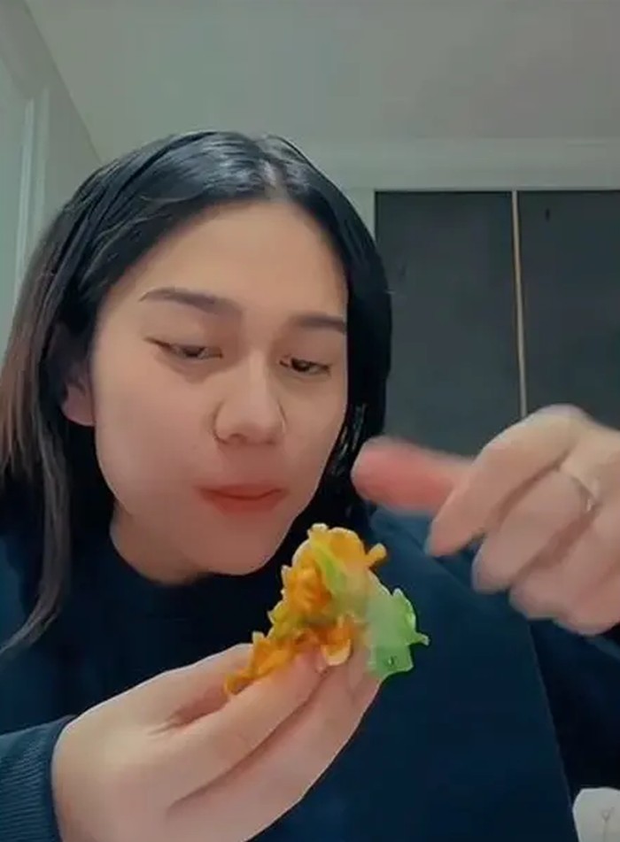 Momen Manis Azizah Salsha Makan Bersama Pratama Arhan