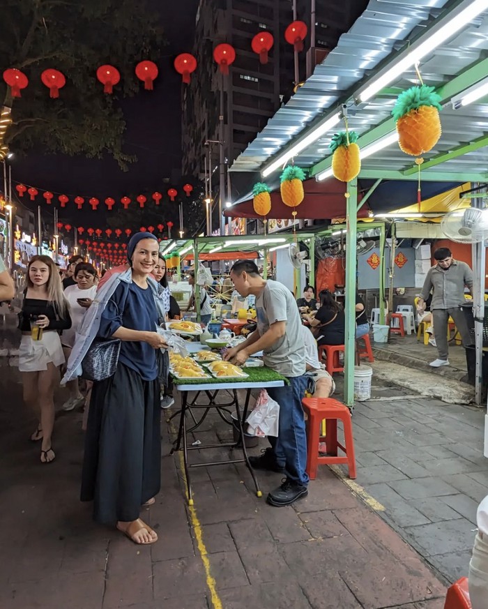 Wanda Hamidah Suka Kulineran Bareng Anak dan Jajan Durian