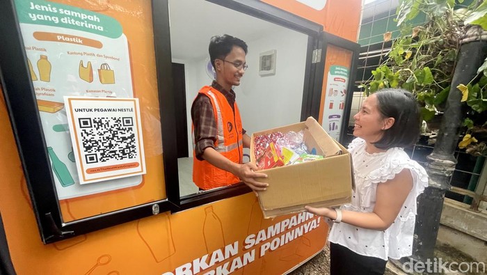 Ajak Masyarakat Pilah Sampah Lewat Waste Dropbox