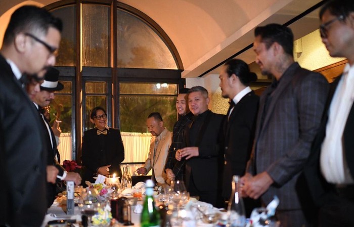 Ronal Suryapradja Hangout Seru Bareng The Prediksi