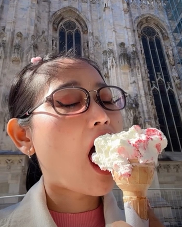 Riyuka Bunga Ungkap Menu Diet Andalan hingga Momen Jajan di Eropa