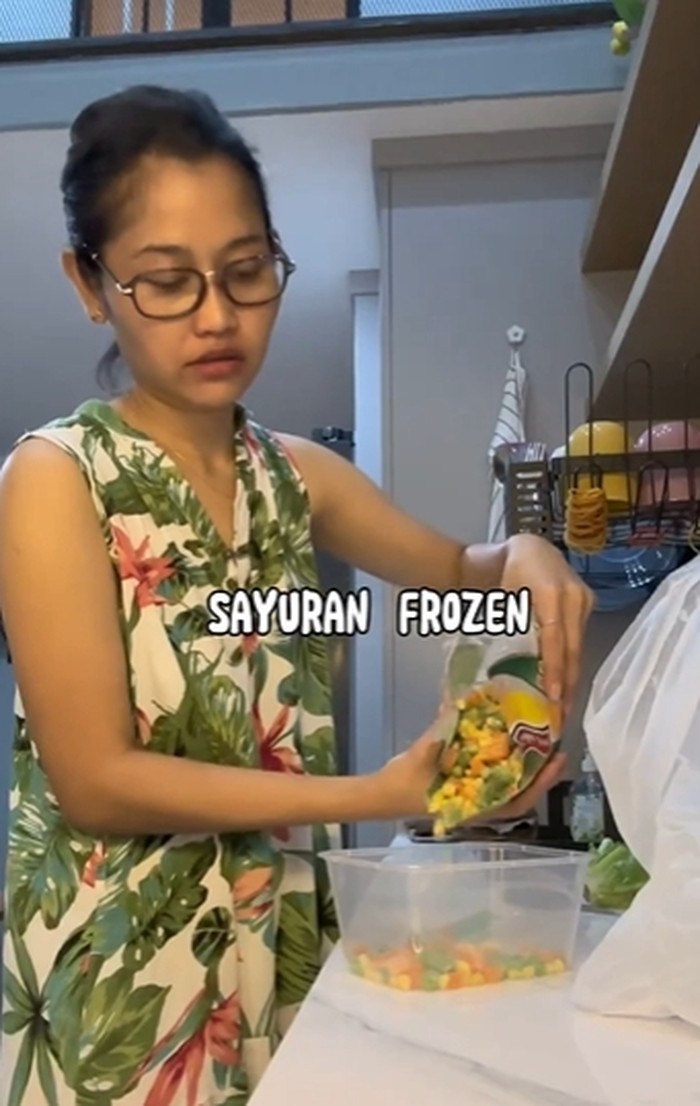 Riyuka Bunga Ungkap Menu Diet Andalan hingga Momen Jajan di Eropa